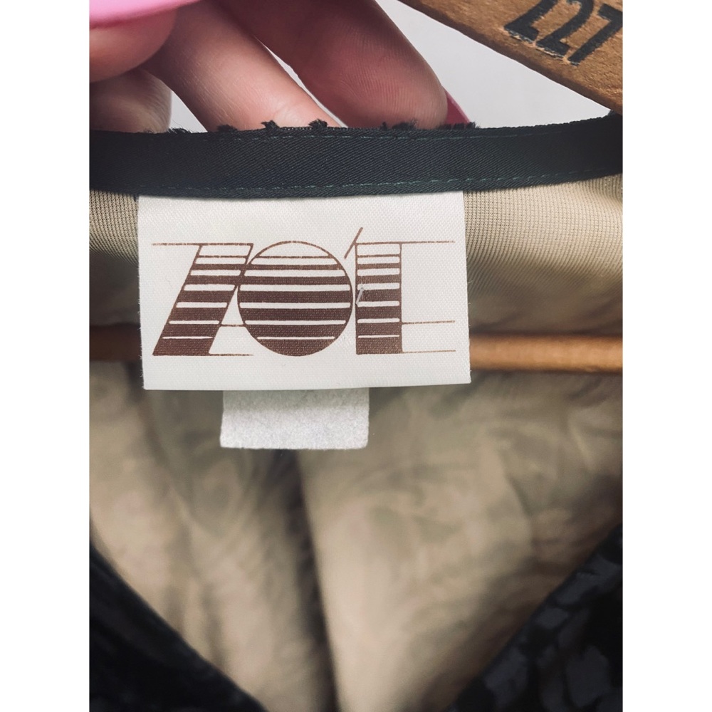 Zoe California Green Velvet Midi Dress - Gem